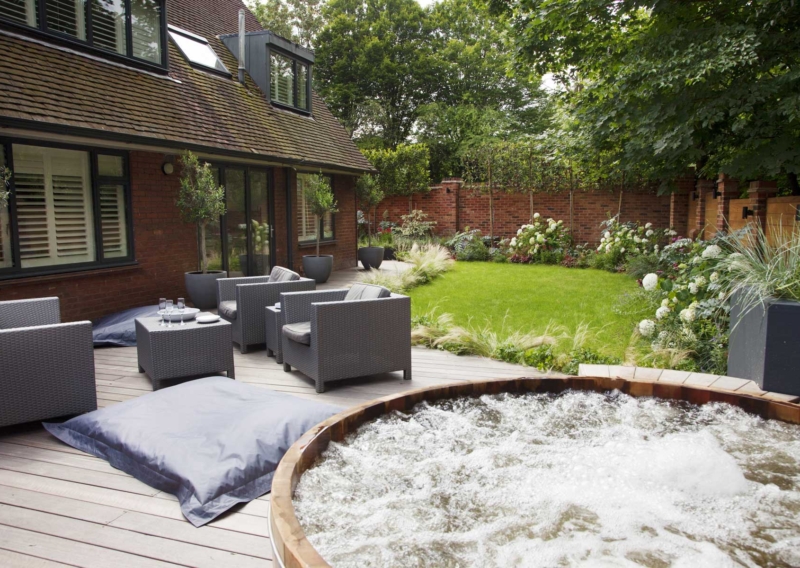 Wrap-Around Gardens in London, by Kate Eyre Garden Design